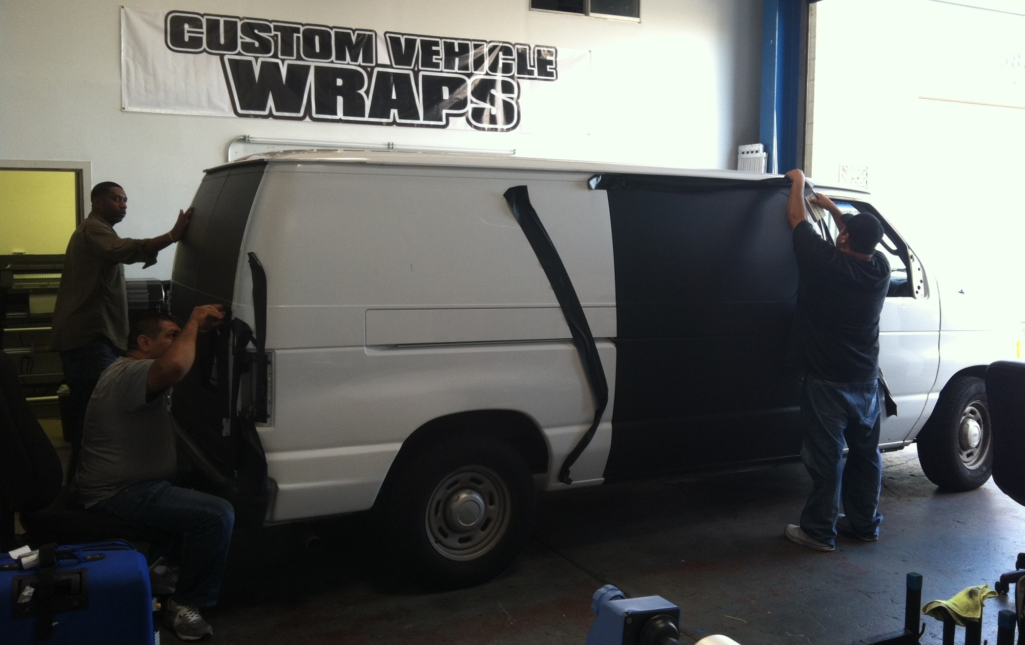 White Van Colorchange to Matte Black – Custom Vehicle Wraps