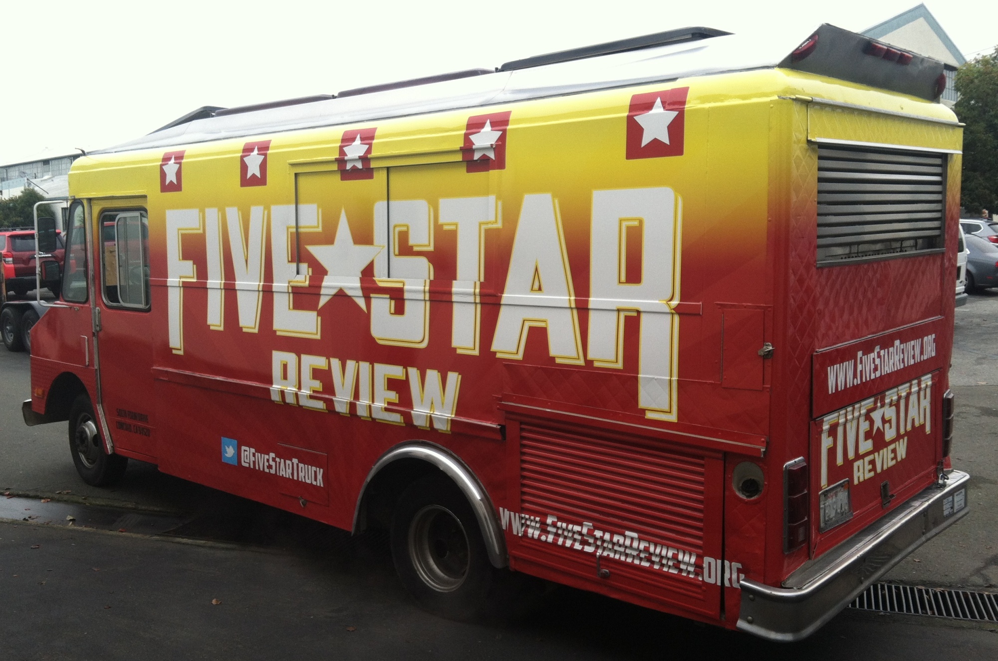 Five Star Review Food Truck Wrap – Custom Vehicle Wraps