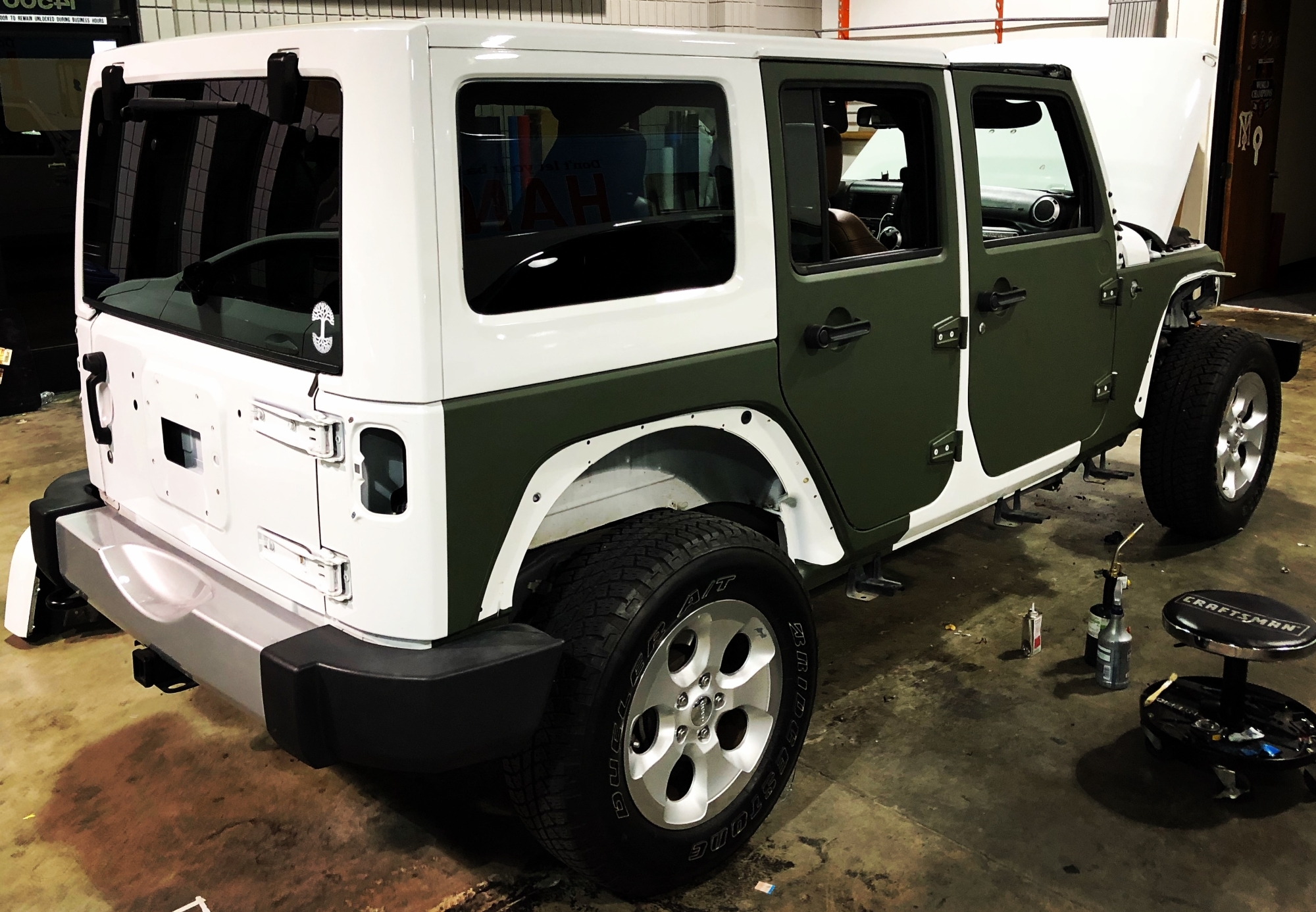 military green matte wrap jeep-05 – Custom Vehicle Wraps
