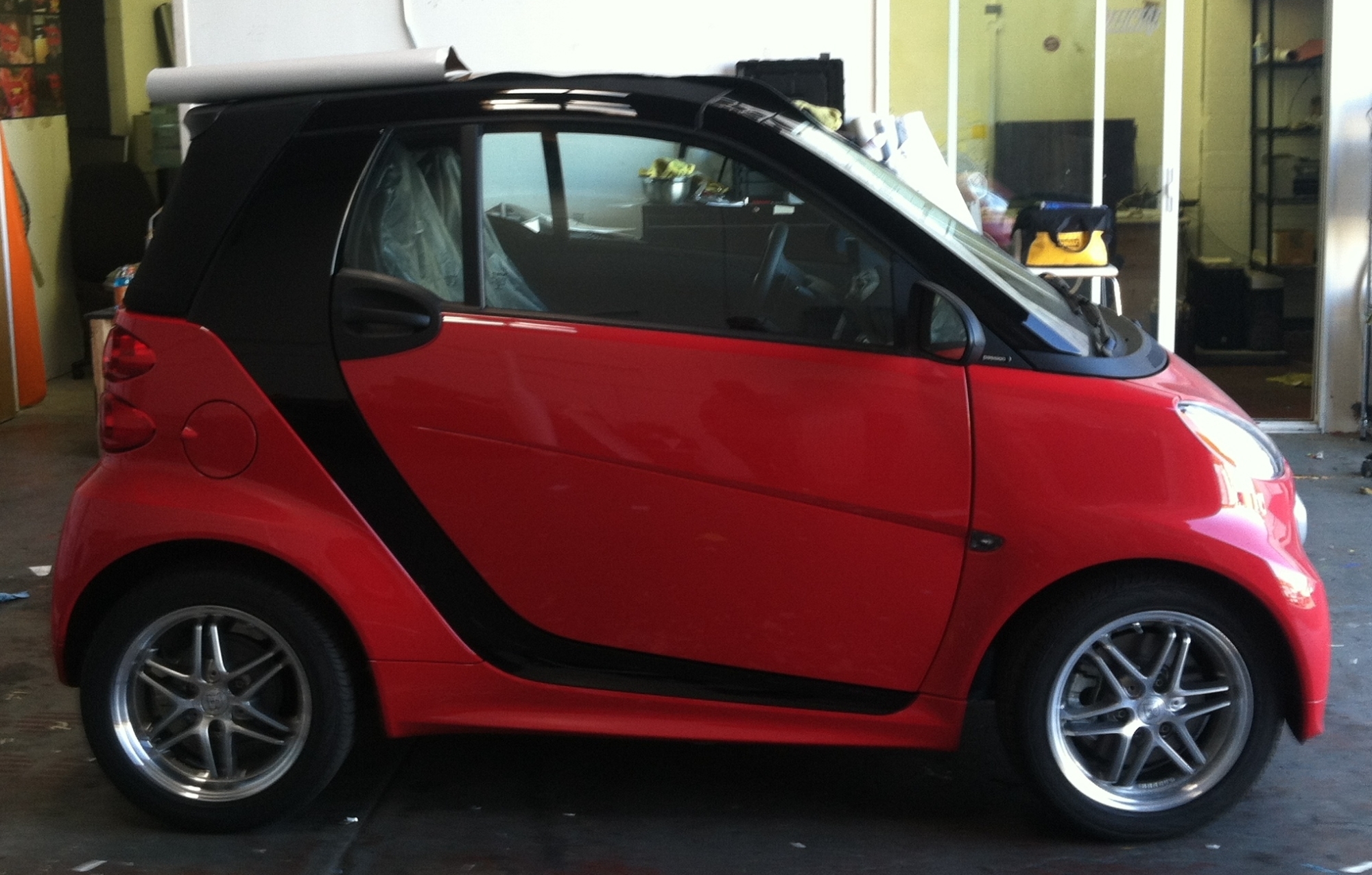 Highlight Wrap for a Smart Car – Custom Vehicle Wraps