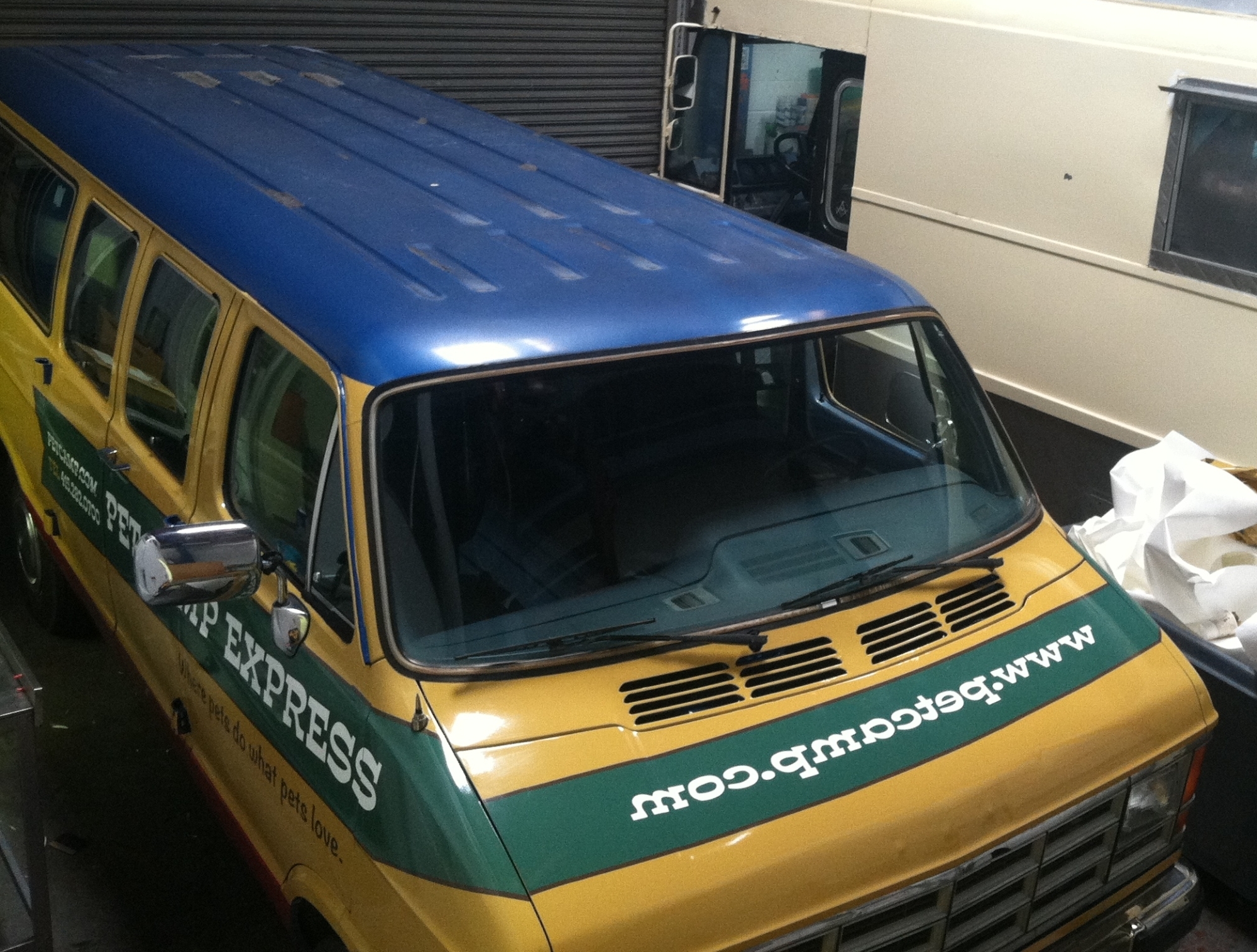 Pet Camp Express Van Wrap – Custom Vehicle Wraps