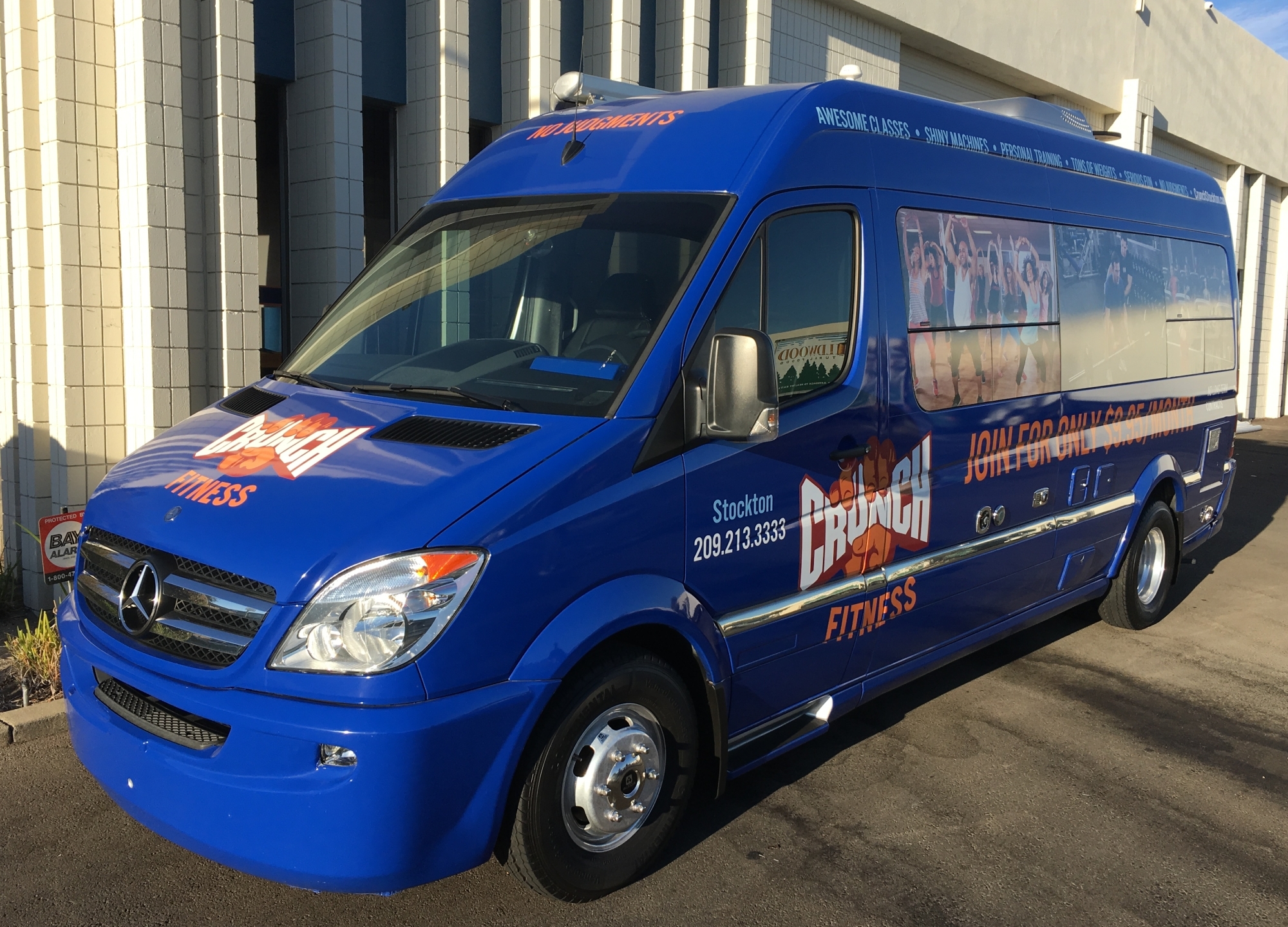 crunch fitness van wrap-03 – Custom Vehicle Wraps