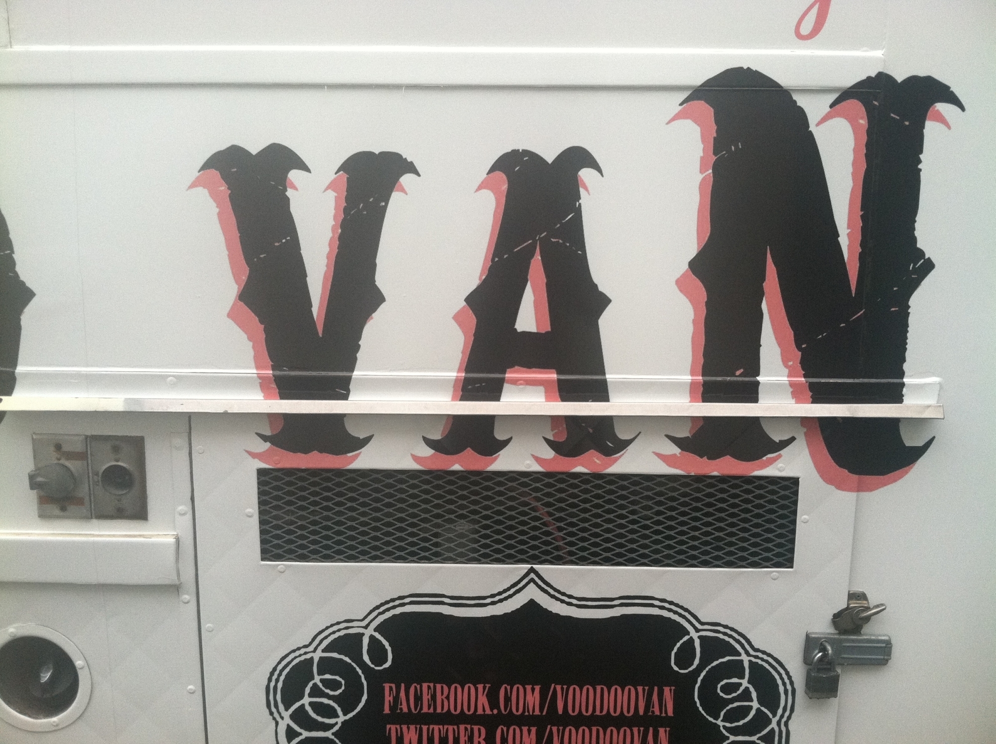 voodoo van food truck wrap-17 – Custom Vehicle Wraps